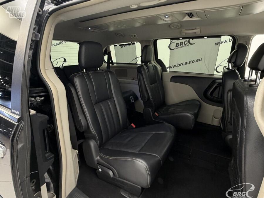Черный Лянча Voyager 2013 в Авиженяй, объемом двигателя 2.80 л и пробегом 196 тыс. км за 5800 €, фото 12 на AUTOMOTO.COM.LV