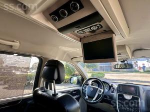 Black Lancia Voyager 2013 in Riga, with an engine capacity of 2.80 L and mileage of 324 thousand km for 5999 €, photo 9 on AUTOMOTO.COM.LV