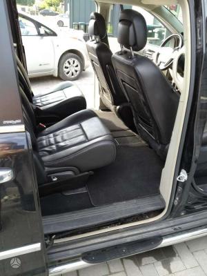 Black Lancia Voyager 2013 in Vilnius, with an engine capacity of 2.80 L and mileage of 196 thousand km for 4790 €, photo 7 on AUTOMOTO.COM.LV