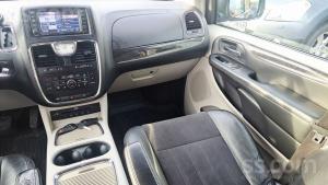 Melns Lancia Voyager 2013 Rīga, ar dzinēja tilpumu 2.80 L un nobraukumu 325 tūkst. km par 6490 €, foto 9 vietnē AUTOMOTO.COM.LV