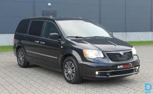 Melns Lancia Voyager 2014 Rīga, ar dzinēja tilpumu 2.80 L un nobraukumu 214 tūkst. km par 9650 €, foto 2 vietnē AUTOMOTO.COM.LV