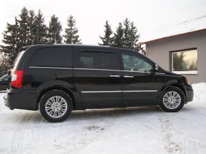 Melns Lancia Voyager 2014 Rīga, ar dzinēja tilpumu 2.80 L un nobraukumu 0 tūkst. km par 10850 €, foto 3 vietnē AUTOMOTO.COM.LV
