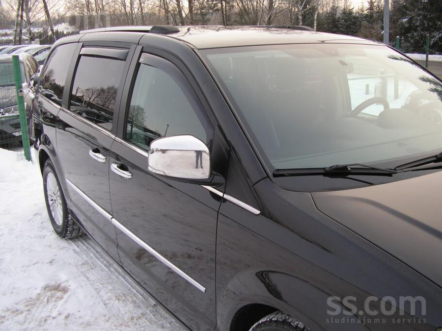 Melns Lancia Voyager 2014 Rīga, ar dzinēja tilpumu 2.80 L un nobraukumu 0 tūkst. km par 10850 €, foto 11 vietnē AUTOMOTO.COM.LV