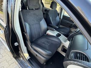 Melns Lancia Voyager 2014 Rīga, ar dzinēja tilpumu 2.80 L un nobraukumu 0 tūkst. km par 8750 €, foto 15 vietnē AUTOMOTO.COM.LV