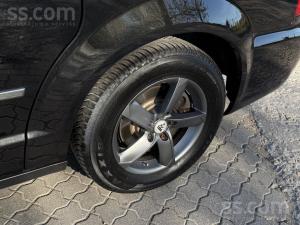 Melns Lancia Voyager 2014 Rīga, ar dzinēja tilpumu 2.80 L un nobraukumu 0 tūkst. km par 8750 €, foto 25 vietnē AUTOMOTO.COM.LV