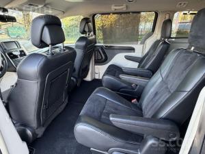 Melns Lancia Voyager 2014 Rīga, ar dzinēja tilpumu 2.80 L un nobraukumu 0 tūkst. km par 8750 €, foto 27 vietnē AUTOMOTO.COM.LV