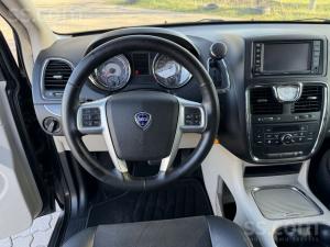 Melns Lancia Voyager 2014 Rīga, ar dzinēja tilpumu 2.80 L un nobraukumu 0 tūkst. km par 8750 €, foto 28 vietnē AUTOMOTO.COM.LV