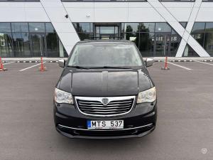 Melns Lancia Voyager 2014 Šauļi, ar dzinēja tilpumu 2.78 L un nobraukumu 169 tūkst. km par 8500 €, foto 4 vietnē AUTOMOTO.COM.LV