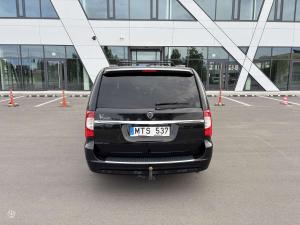 Melns Lancia Voyager 2014 Šauļi, ar dzinēja tilpumu 2.78 L un nobraukumu 169 tūkst. km par 8500 €, foto 7 vietnē AUTOMOTO.COM.LV