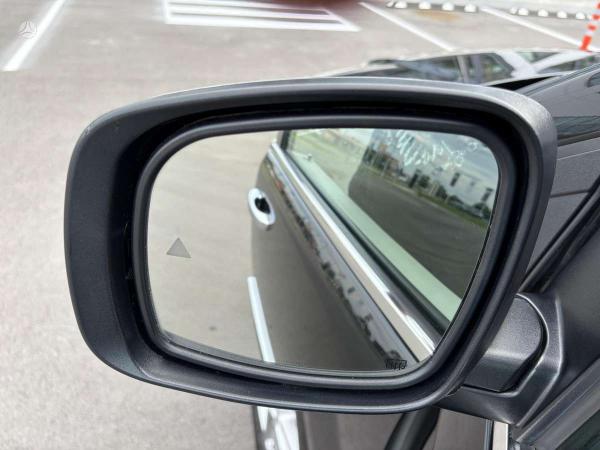 Melns Lancia Voyager 2014 Šauļi, ar dzinēja tilpumu 2.78 L un nobraukumu 169 tūkst. km par 8500 €, foto 8 vietnē AUTOMOTO.COM.LV