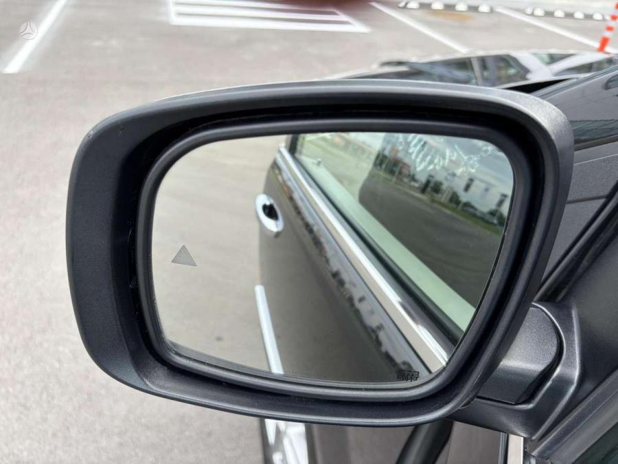 Melns Lancia Voyager 2014 Šauļi, ar dzinēja tilpumu 2.78 L un nobraukumu 169 tūkst. km par 8500 €, foto 9 vietnē AUTOMOTO.COM.LV