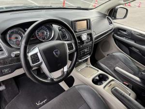 Melns Lancia Voyager 2014 Šauļi, ar dzinēja tilpumu 2.78 L un nobraukumu 169 tūkst. km par 8500 €, foto 18 vietnē AUTOMOTO.COM.LV