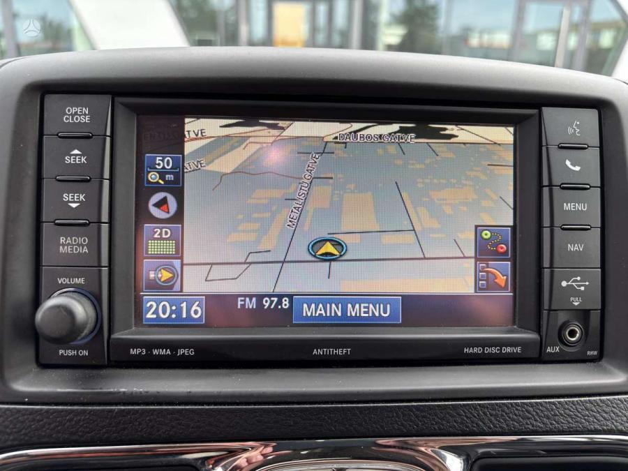 Melns Lancia Voyager 2014 Šauļi, ar dzinēja tilpumu 2.78 L un nobraukumu 169 tūkst. km par 8500 €, foto 22 vietnē AUTOMOTO.COM.LV