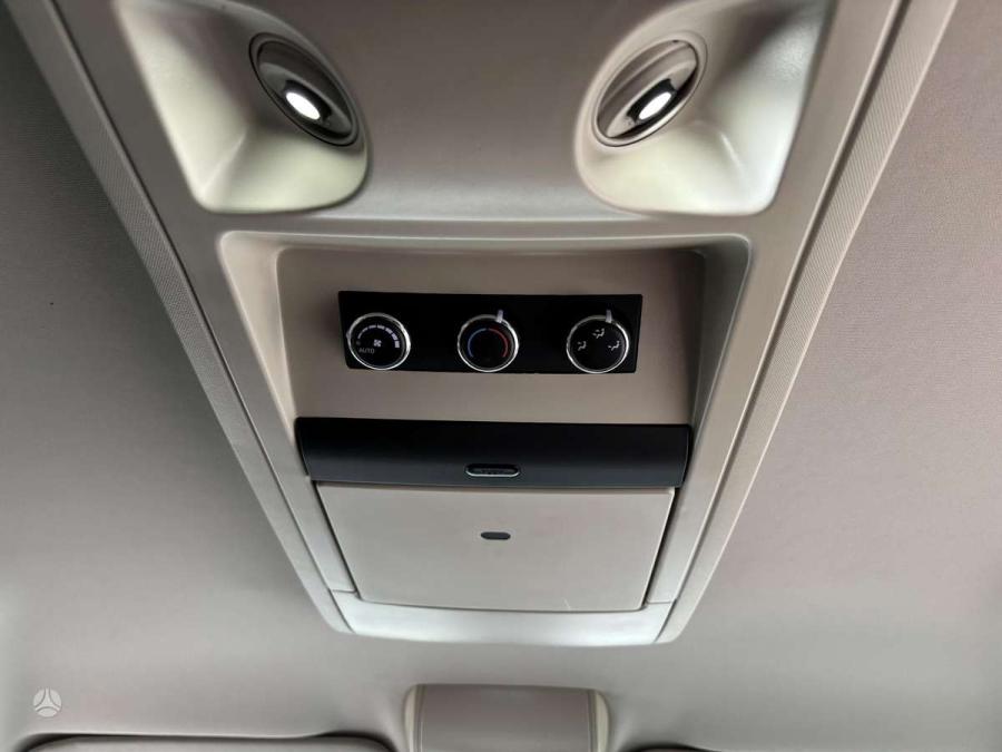 Melns Lancia Voyager 2014 Šauļi, ar dzinēja tilpumu 2.78 L un nobraukumu 169 tūkst. km par 8500 €, foto 28 vietnē AUTOMOTO.COM.LV