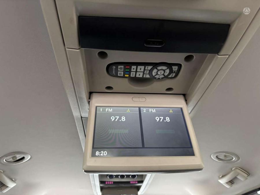 Melns Lancia Voyager 2014 Šauļi, ar dzinēja tilpumu 2.78 L un nobraukumu 169 tūkst. km par 8500 €, foto 31 vietnē AUTOMOTO.COM.LV