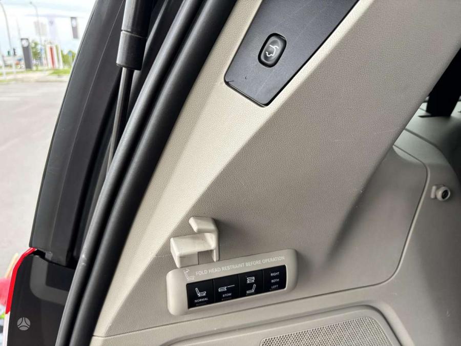 Melns Lancia Voyager 2014 Šauļi, ar dzinēja tilpumu 2.78 L un nobraukumu 169 tūkst. km par 8500 €, foto 35 vietnē AUTOMOTO.COM.LV