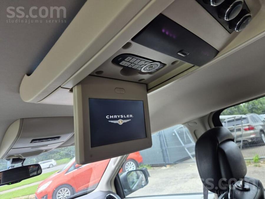 Черный Лянча Voyager 2014 в Рига, объемом двигателя 2.80 л и пробегом 262 тыс. км за 9490 €, фото 15 на AUTOMOTO.COM.LV