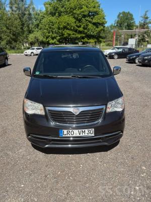 Melns Lancia Voyager 2015 Rīga, ar dzinēja tilpumu 2.80 L un nobraukumu 233 tūkst. km par 7900 €, foto 7 vietnē AUTOMOTO.COM.LV