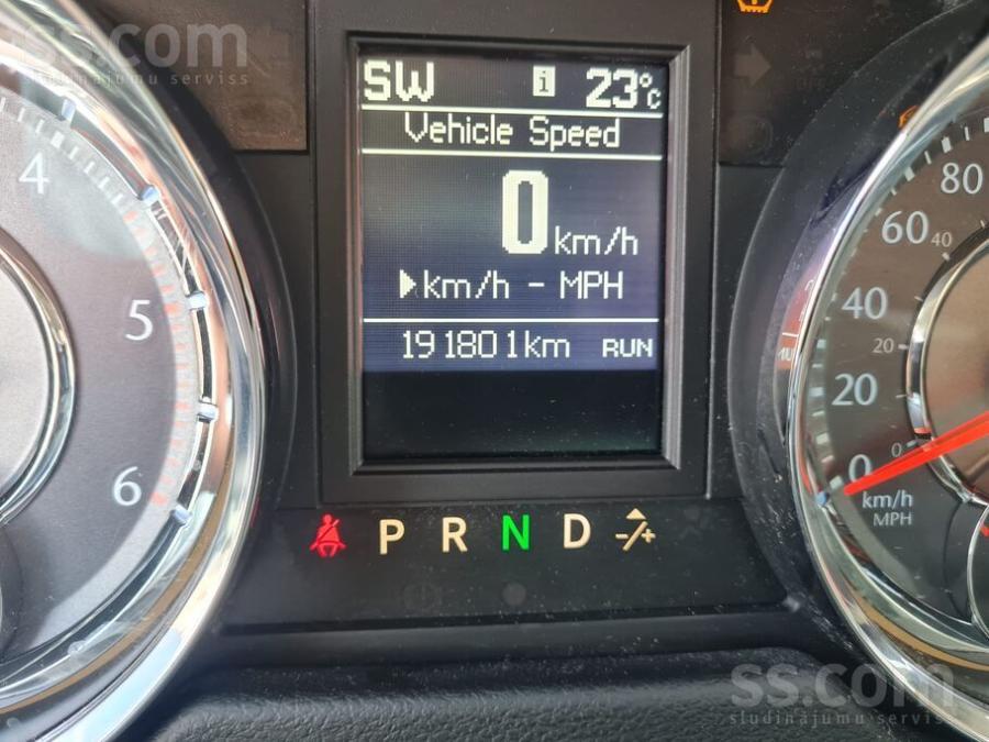 Melns Lancia Voyager 2015 Jelgava, ar dzinēja tilpumu 2.80 L un nobraukumu 0 tūkst. km par 10490 €, foto 3 vietnē AUTOMOTO.COM.LV