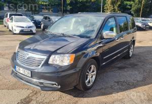 Melns Lancia Voyager 2015 Jelgava, ar dzinēja tilpumu 2.80 L un nobraukumu 0 tūkst. km par 10490 €, foto 5 vietnē AUTOMOTO.COM.LV
