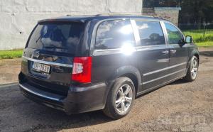 Melns Lancia Voyager 2015 Jelgava, ar dzinēja tilpumu 2.80 L un nobraukumu 0 tūkst. km par 10490 €, foto 8 vietnē AUTOMOTO.COM.LV