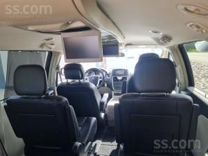 Melns Lancia Voyager 2015 Jelgava, ar dzinēja tilpumu 2.80 L un nobraukumu 0 tūkst. km par 10490 €, foto 13 vietnē AUTOMOTO.COM.LV
