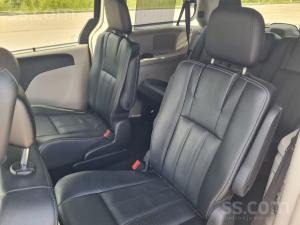 Melns Lancia Voyager 2015 Jelgava, ar dzinēja tilpumu 2.80 L un nobraukumu 0 tūkst. km par 10490 €, foto 17 vietnē AUTOMOTO.COM.LV