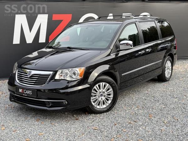 Melns Lancia Voyager 2015 Rīga, ar dzinēja tilpumu 2.80 L un nobraukumu 231 tūkst. km par 10590 €, foto 1 vietnē AUTOMOTO.COM.LV