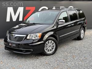 Melns Lancia Voyager 2015 Rīga, ar dzinēja tilpumu 2.80 L un nobraukumu 231 tūkst. km par 10590 €, foto  vietnē AUTOMOTO.COM.LV