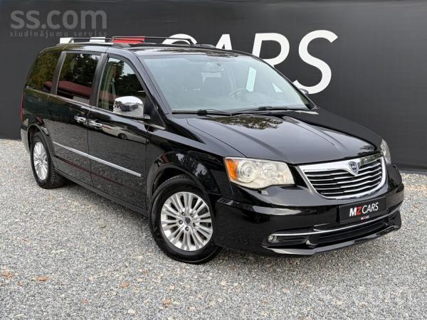 Melns Lancia Voyager 2015 Rīga, ar dzinēja tilpumu 2.80 L un nobraukumu 231 tūkst. km par 10590 €, foto 3 vietnē AUTOMOTO.COM.LV