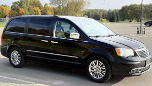 Melns Lancia Voyager 2015 Panevēža, ar dzinēja tilpumu 2.80 L un nobraukumu 254 tūkst. km par 4700 €, foto 6 vietnē AUTOMOTO.COM.LV