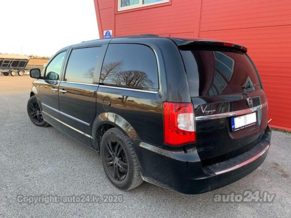 Melns Lancia Voyager 2012 Tartu, ar dzinēja tilpumu 2.80 L un nobraukumu 243 tūkst. km par 9900 €, foto 7 vietnē AUTOMOTO.COM.LV