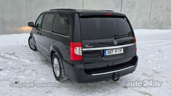 Black Lancia Voyager 2012 in Tallinn, with an engine capacity of 2.80 L and mileage of 243 thousand km for 6200 €, photo 2 on AUTOMOTO.COM.LV