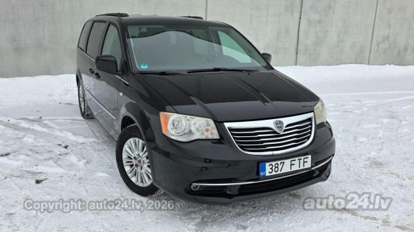 Black Lancia Voyager 2012 in Tallinn, with an engine capacity of 2.80 L and mileage of 243 thousand km for 6200 €, photo 5 on AUTOMOTO.COM.LV