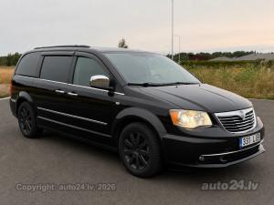 Melns Lancia Voyager 2012 Tallina, ar dzinēja tilpumu 2.80 L un nobraukumu 299 tūkst. km par 5490 €, foto  vietnē AUTOMOTO.COM.LV