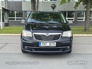 Black Lancia Voyager 2013 in Tallinn, with an engine capacity of 2.80 L and mileage of 270 thousand km for 5500 €, photo 3 on AUTOMOTO.COM.LV