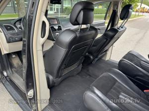 Black Lancia Voyager 2013 in Tallinn, with an engine capacity of 2.80 L and mileage of 270 thousand km for 5500 €, photo 11 on AUTOMOTO.COM.LV