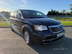 Black Lancia Voyager 2013 in Tallinn, with an engine capacity of 2.80 L and mileage of 233 thousand km for 7500 €, photo 8 on AUTOMOTO.COM.LV