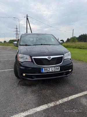 Black Lancia Voyager 2014 in Tapa, with an engine capacity of 2.80 L and mileage of 216 thousand km for 9999 €, photo  on AUTOMOTO.COM.LV