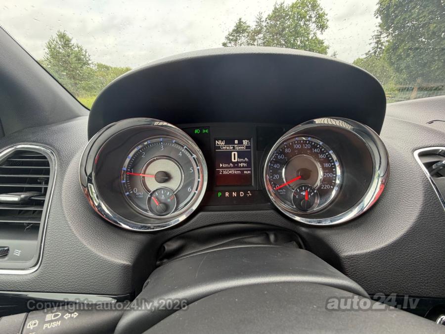 Black Lancia Voyager 2014 in Tapa, with an engine capacity of 2.80 L and mileage of 216 thousand km for 9999 €, photo 14 on AUTOMOTO.COM.LV