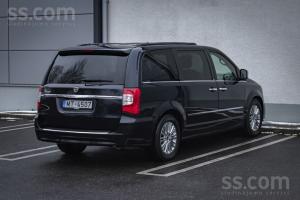 Zils Lancia Voyager 2012 Rīga, ar dzinēja tilpumu 2.80 L un nobraukumu 0 tūkst. km par 9990 €, foto 4 vietnē AUTOMOTO.COM.LV