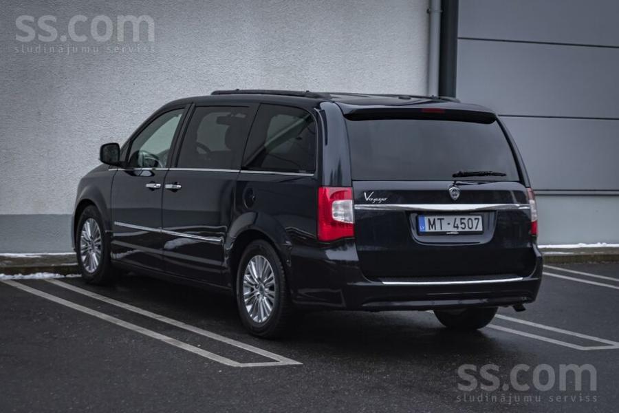 Zils Lancia Voyager 2012 Rīga, ar dzinēja tilpumu 2.80 L un nobraukumu 0 tūkst. km par 9990 €, foto 6 vietnē AUTOMOTO.COM.LV