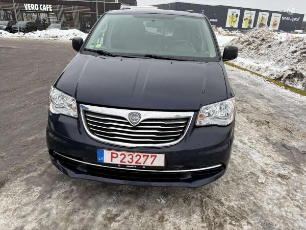 Zils Lancia Voyager 2013 Kauņa, ar dzinēja tilpumu 2.80 L un nobraukumu 358 tūkst. km par 5650 €, foto 11 vietnē AUTOMOTO.COM.LV