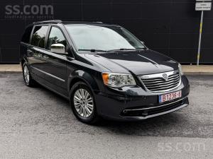 Blue Lancia Voyager 2013 in Jelgava, with an engine capacity of 2.80 L and mileage of 247 thousand km for 8400 €, photo  on AUTOMOTO.COM.LV