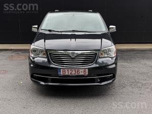 Zils Lancia Voyager 2013 Jelgava, ar dzinēja tilpumu 2.80 L un nobraukumu 247 tūkst. km par 8400 €, foto 4 vietnē AUTOMOTO.COM.LV