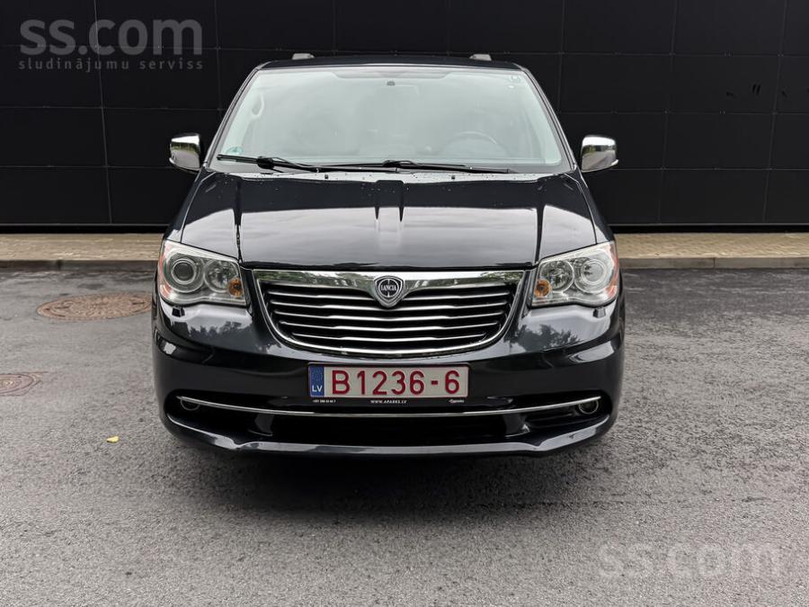 Zils Lancia Voyager 2013 Jelgava, ar dzinēja tilpumu 2.80 L un nobraukumu 247 tūkst. km par 8400 €, foto 4 vietnē AUTOMOTO.COM.LV