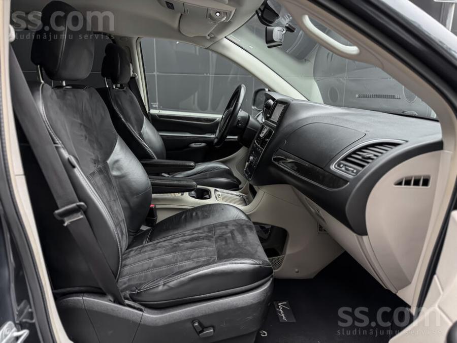 Zils Lancia Voyager 2013 Jelgava, ar dzinēja tilpumu 2.80 L un nobraukumu 247 tūkst. km par 8400 €, foto 10 vietnē AUTOMOTO.COM.LV