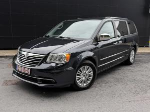 Blue Lancia Voyager 2013 in Jelgava, with an engine capacity of 2.80 L and mileage of 247 thousand km for 8400 €, photo 3 on AUTOMOTO.COM.LV