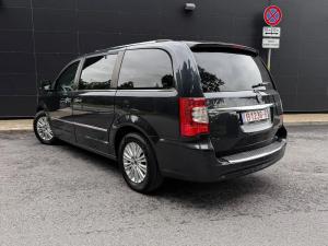 Blue Lancia Voyager 2013 in Jelgava, with an engine capacity of 2.80 L and mileage of 247 thousand km for 8400 €, photo 6 on AUTOMOTO.COM.LV