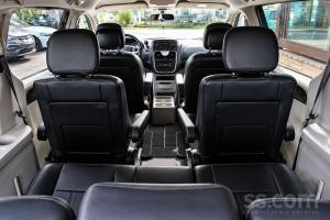 Blue Lancia Voyager 2014 in Riga, with an engine capacity of 2.80 L and mileage of 0 thousand km for 5990 €, photo 12 on AUTOMOTO.COM.LV